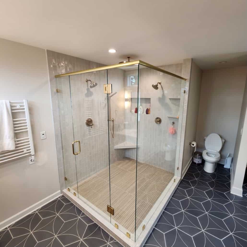 5 Tips to Consider When Choosing a Shower Door Design